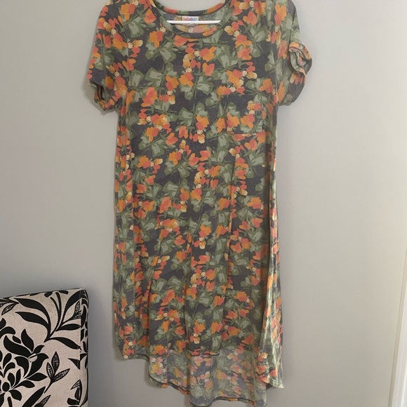 LuLaRoe | Dresses | Lularoe Carly Floral Dress Medium | Poshmark